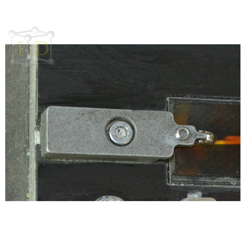 Turning clamps for temples